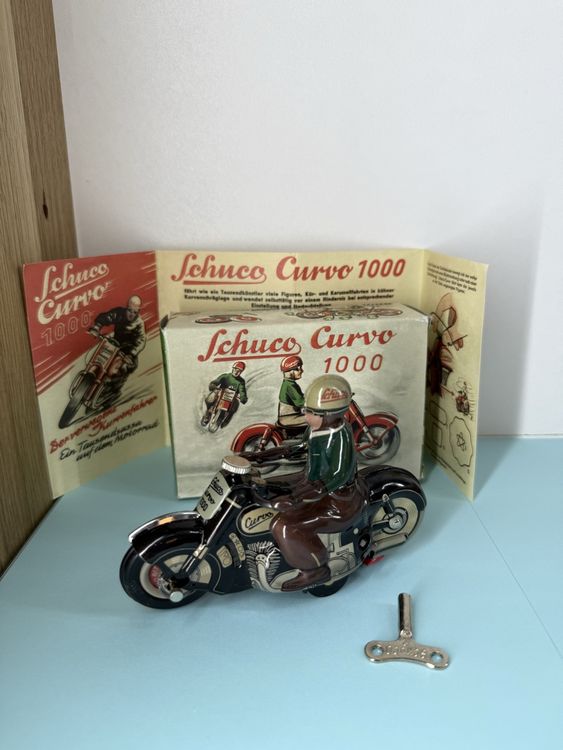Schuco Curvo 1000 Moto replica (Neu und originalverpackt) in Evionnaz ...