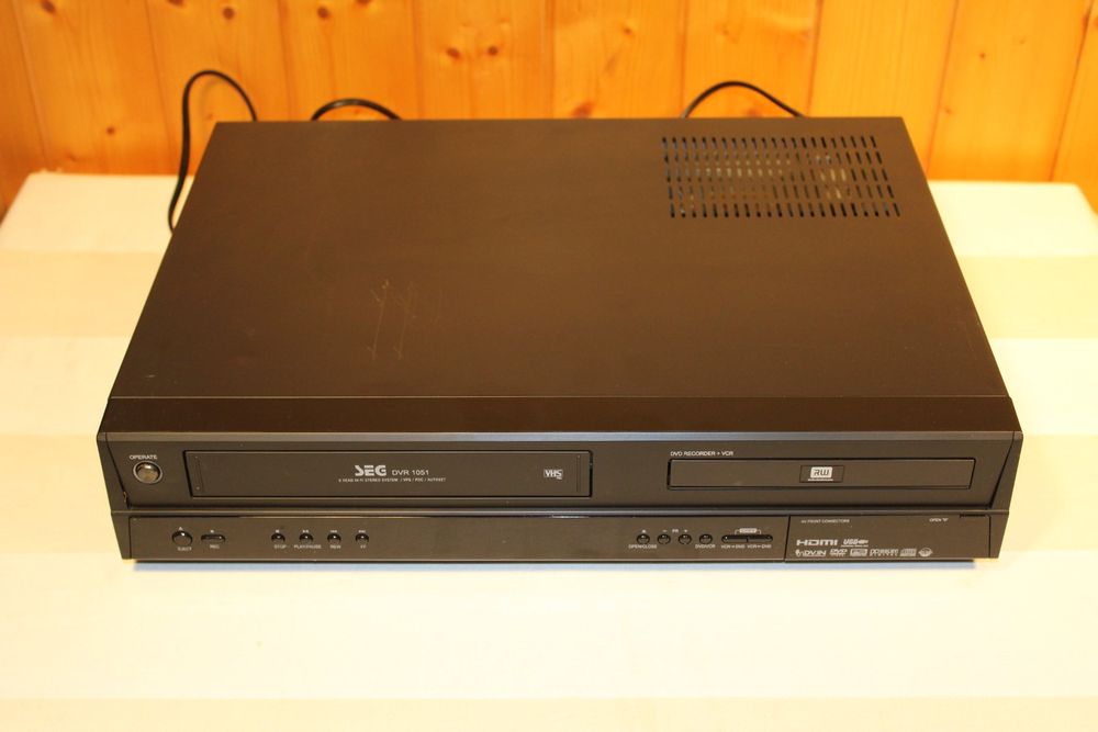 SEG DVR1051 VHS / DVD Recorder Kombigerät / HDMI out (Gebraucht) in ...