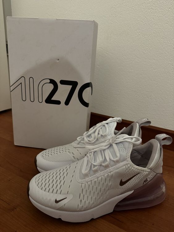 Nike (Neu und originalverpackt) in Lachen SZ für CHF 65 – mit Lieferung auf Ricardo kaufen