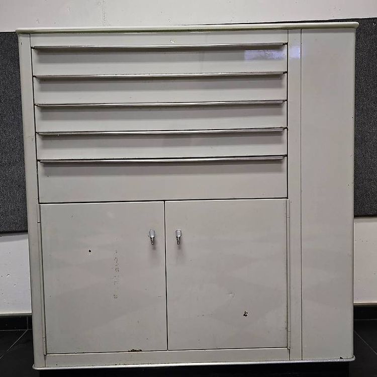 BAISCH Medizinal-Schrank ca. BJ 1960: 100x 91 x 42 (Gebraucht) in ...
