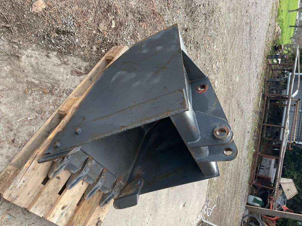 Baggerlöffel / Baggerschaufel / Humusschale / Tieflöffel | Kaufen auf ...