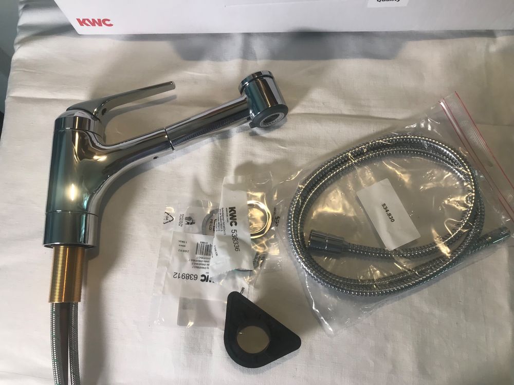 Neuer KWC Küchenmischer Domo mit Auszugsbrause (Neu und originalverpackt) in Winterthur für CHF ...