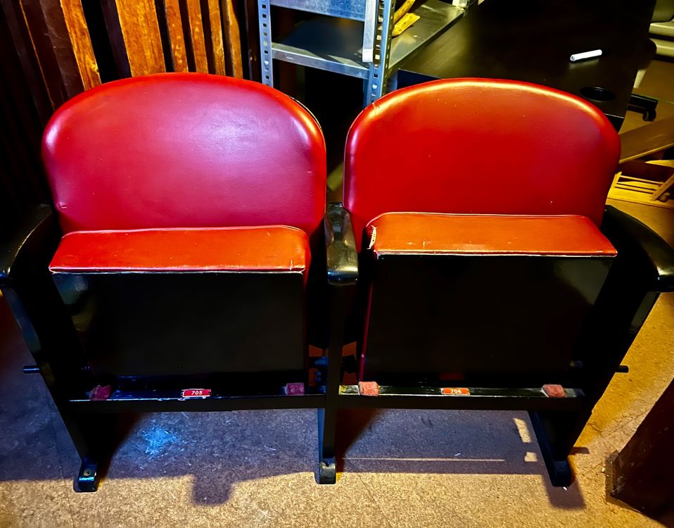Vintage Kinosessel aus den 40er Jahren (Gebraucht) in Zürich für CHF 185 – nur Abholung auf ...