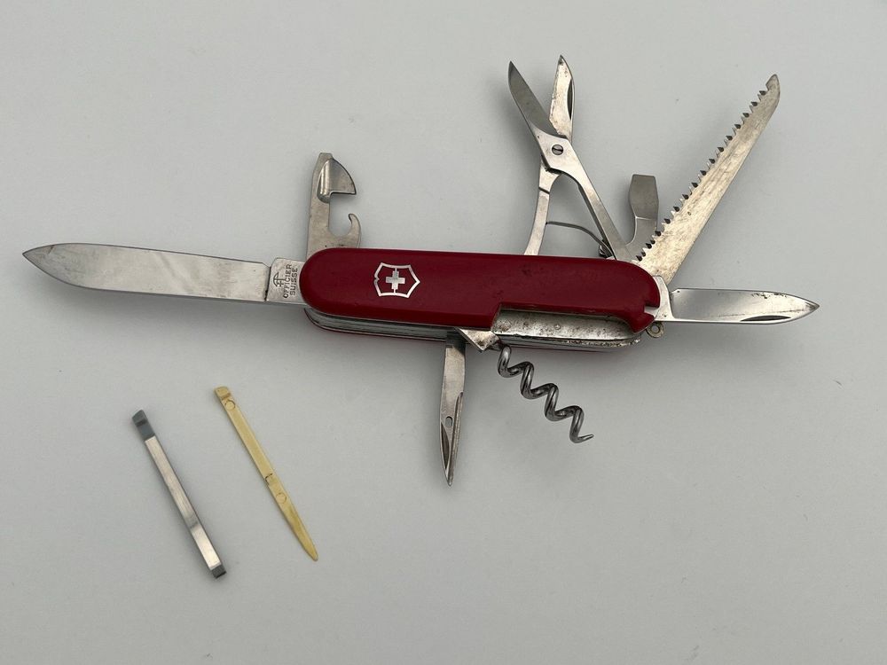 Vernicolor Victorinox Officier Suisse Sackmesser (Gebraucht) in Zürich ...