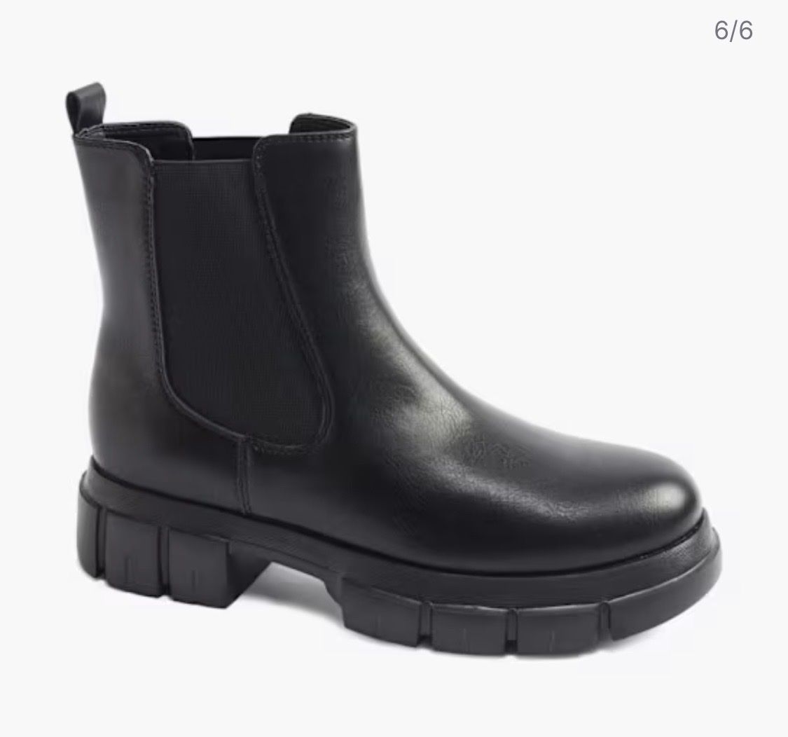 Schwarze Chelsea Boots mit Plateausohle, (Neu (gemäss Beschreibung)) in ...