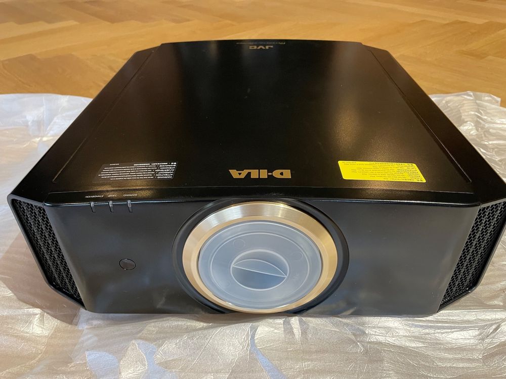 JVC DLA-RS440E Home Cinema Projektor | Kaufen auf Ricardo