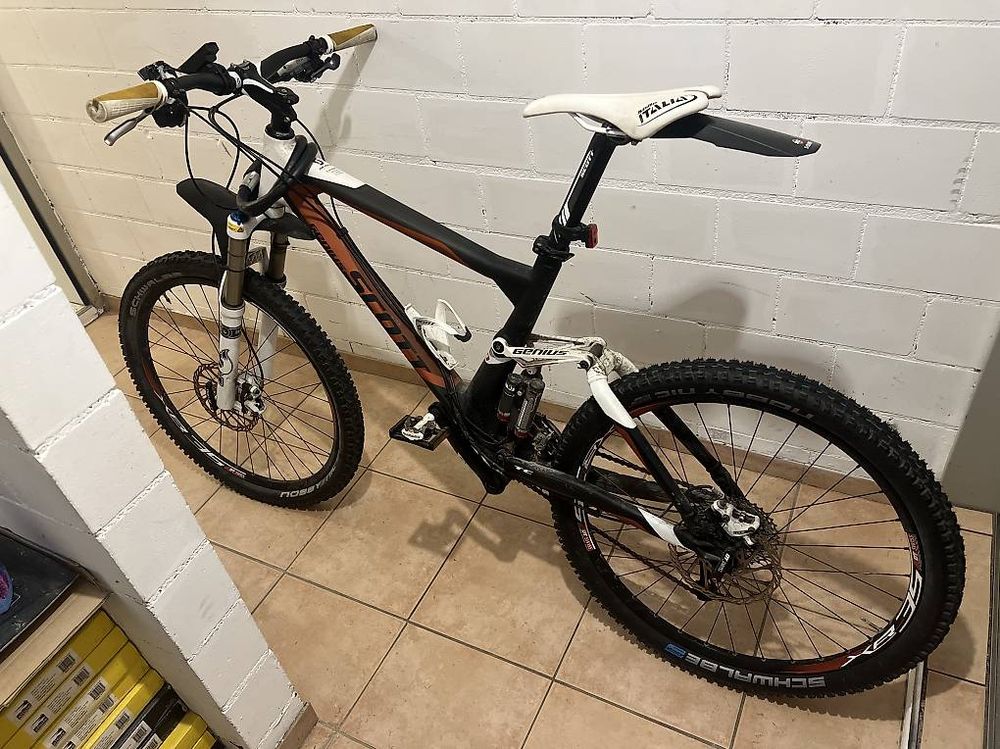 SCOTT Genius 10 Carbon Mountainbike Top Zustand (Gebraucht) in ...