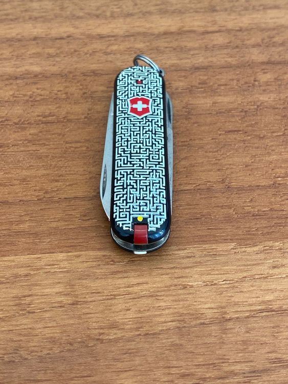 Victorinox Classic Limited Ed. 2012 (Neu (gemäss Beschreibung)) in Thalwil für CHF 48.2 – mit ...