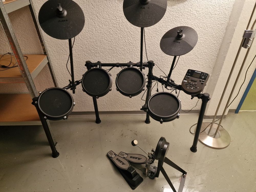 Spannende E Drum Gebraucht Bilder