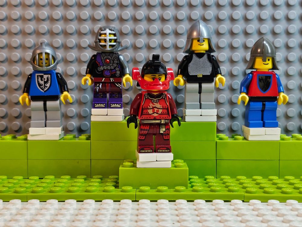 5 Lego-Minifiguren, Original oder viel Eigenkreation, Ritter (Gebraucht ...