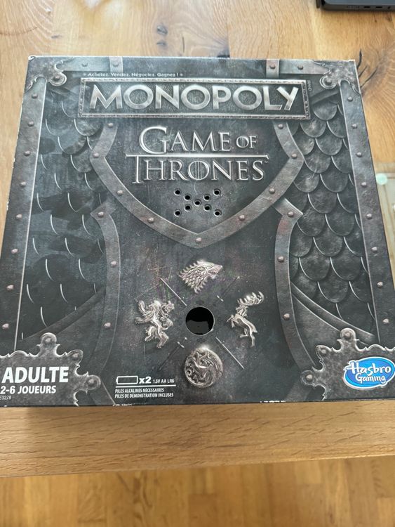 Monopoly „Game of Thrones“ und 11 weitere Spiele (Gebraucht) in Bern für CHF 40 – nur Abholung ...