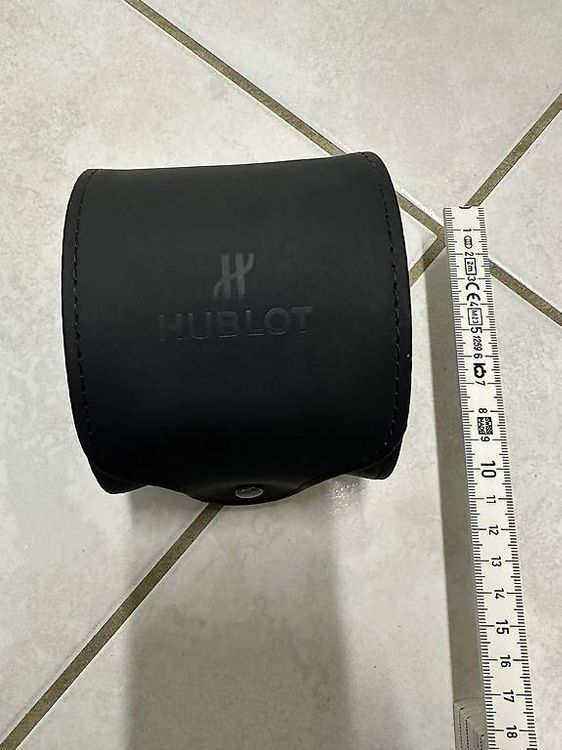 HUBLOT Uhrenbox / boîte de montre (D'occasion) à Sonceboz-Sombeval pour ...