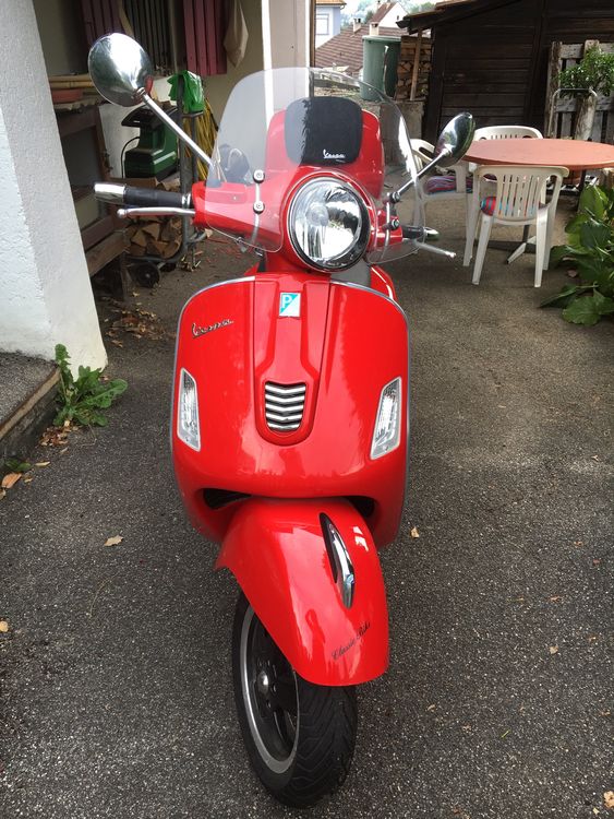 Vespa GTS Super 300 ABS - nur 2000km! (Gebraucht) in Zunzgen für CHF ...