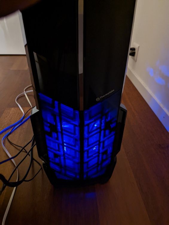 Thermaltake PC case - Blue LED + Bonus Case fans | Kaufen auf Ricardo
