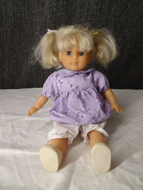 Babypuppe mit Puppen-Tragerucksack und Wickeltuch für Puppe (Gebraucht ...