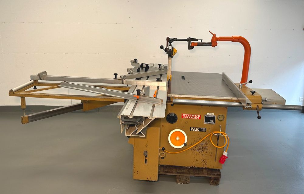 Altendorf F 45 Formatkreissäge Tischkreissäge Fräse (Gebraucht) in Zuckenriet für CHF 6500 – nur ...