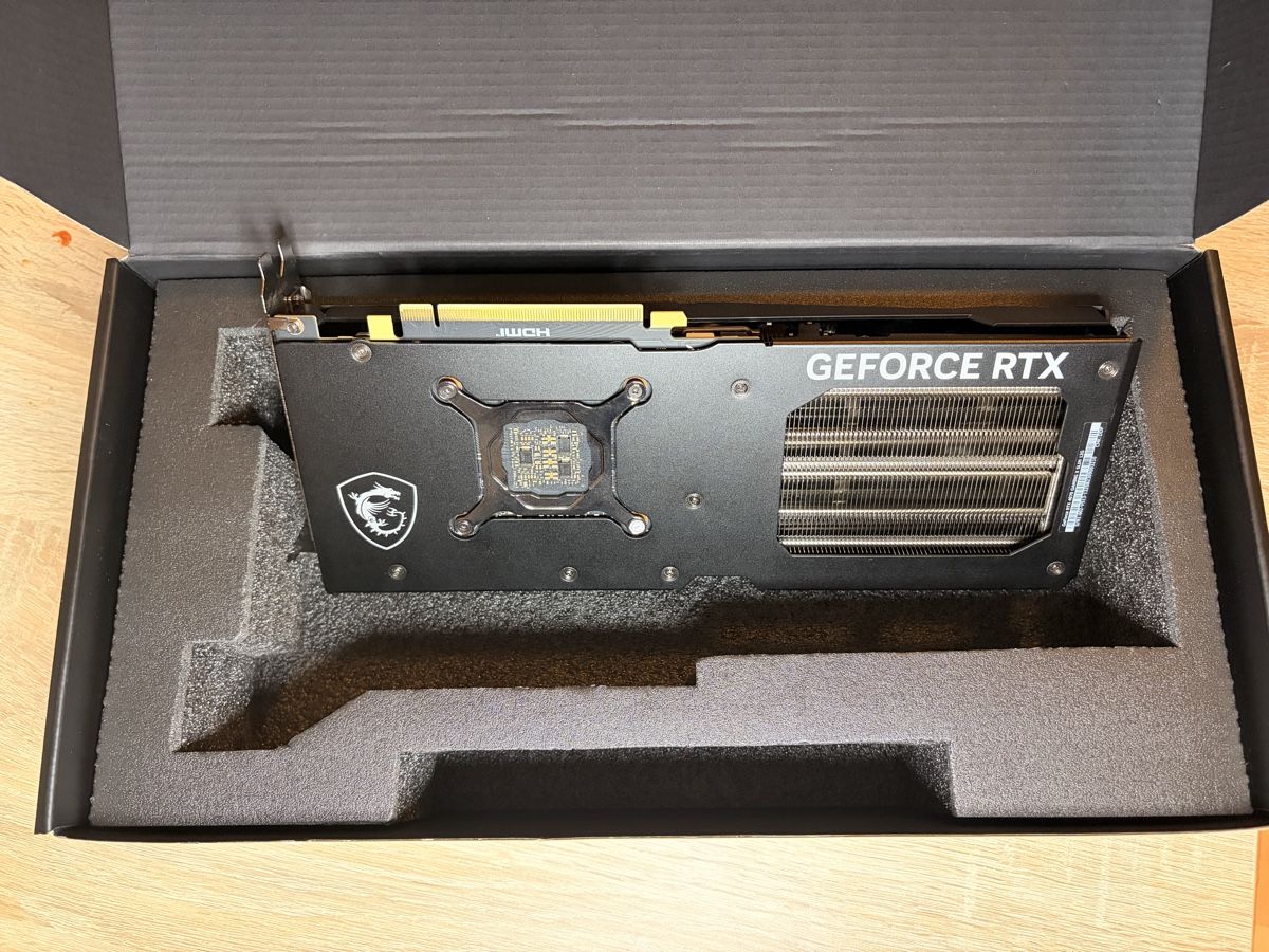 MSI GeForce RTX 4070 Gaming Slim 12GB – Top Zustand (Gebraucht) in ...