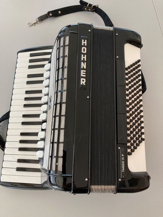 Akkordeon Hohner Tango IV P (Gebraucht) in Aarau für CHF 350 – nur ...