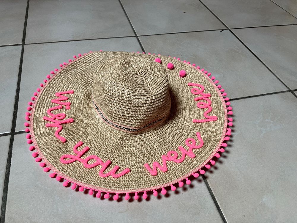 Grand chapeau paille état femme Primark rose pompons (D'occasion) à ...
