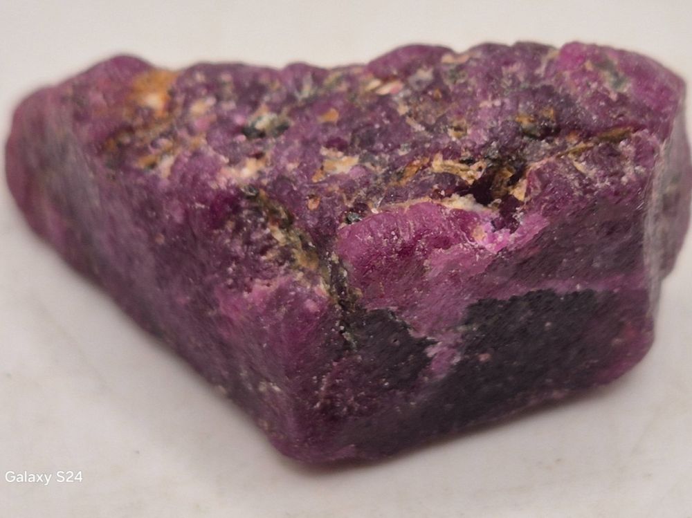 Rubin roh 54.2ct. Kamataka in Indien (Neu und originalverpackt) in ...