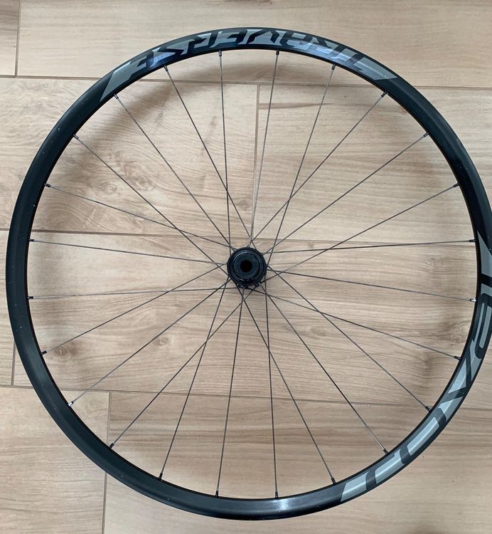 Specialized Roval Traverse 29 Laufräder | Kaufen auf Ricardo Specialized Roval Traverse 29 Laufräder | Kaufen auf Ricardo