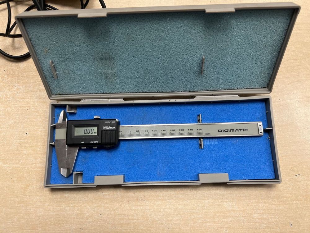 Digitale Schieblehre Mitutoyo CD-15D 500-311 mit Box (Gebraucht) in Kehrsatz für CHF 75 – mit ...
