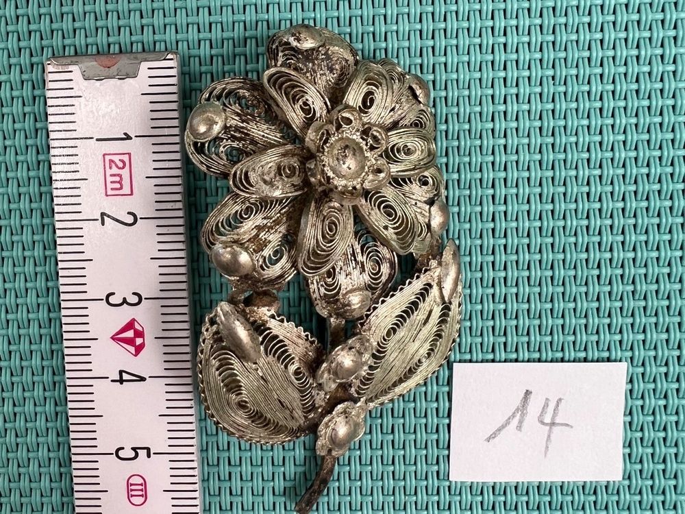 Trachtenschmuck versilbert Upcycling-Projekt?! (Gebraucht) in Kirchberg BE für CHF 5 – mit ...