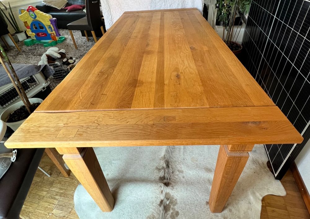 Massiver Holztisch für Esszimmer / Wohnzimmer 200x90x78 cm | Kaufen auf Ricardo