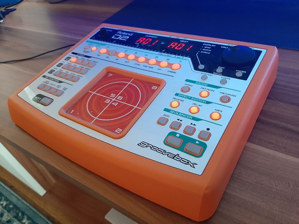 Roland D2 groovebox | Kaufen auf Ricardo