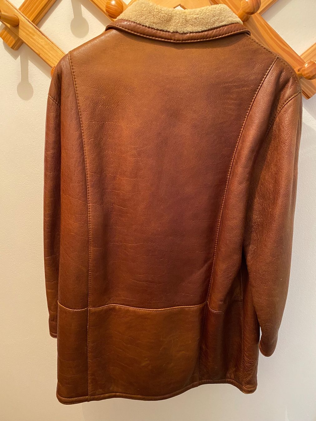 Manteau en cuir et fourrure véritable (mouton retourné) (D'occasion) à ...