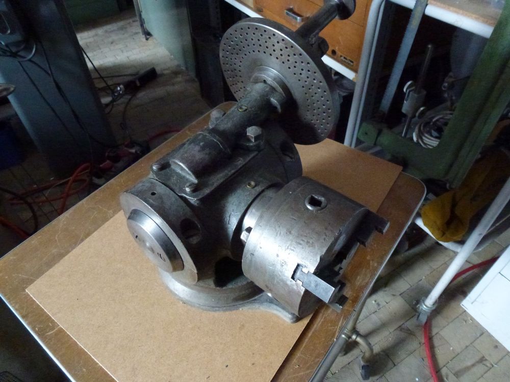 Schwenkbarer Teilapparat mit Dreibackenfutter | Kaufen auf Ricardo