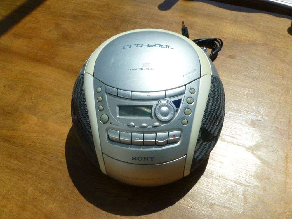 Radio, CD, Cassette-corder SONY CFD-E90L | Kaufen auf Ricardo