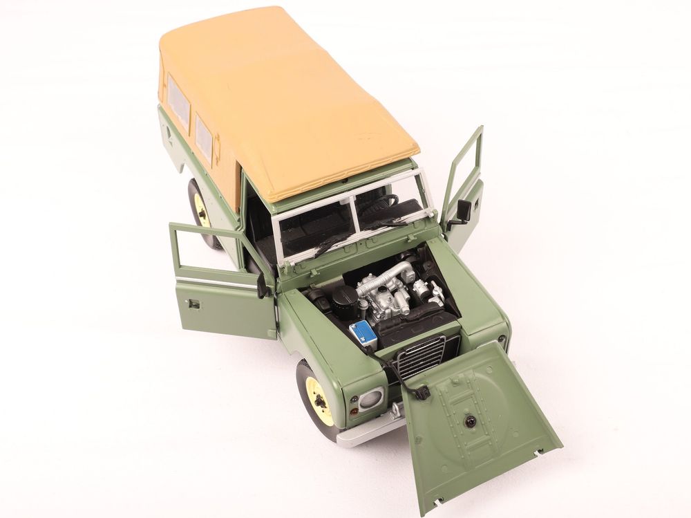 UNIVERSAL HOBBIES Land Rover Serie II, III Modell (Gebraucht) in für ...