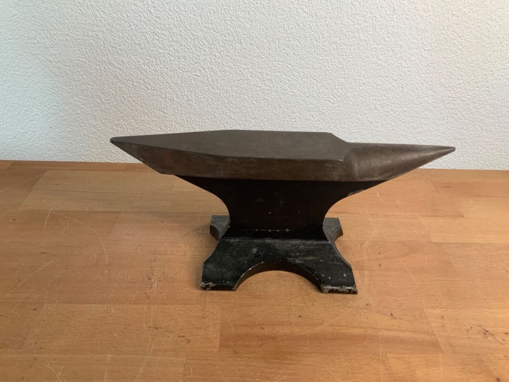 Amboss / enclume 4kg (Gebraucht) in La Heutte für CHF 140 – mit ...