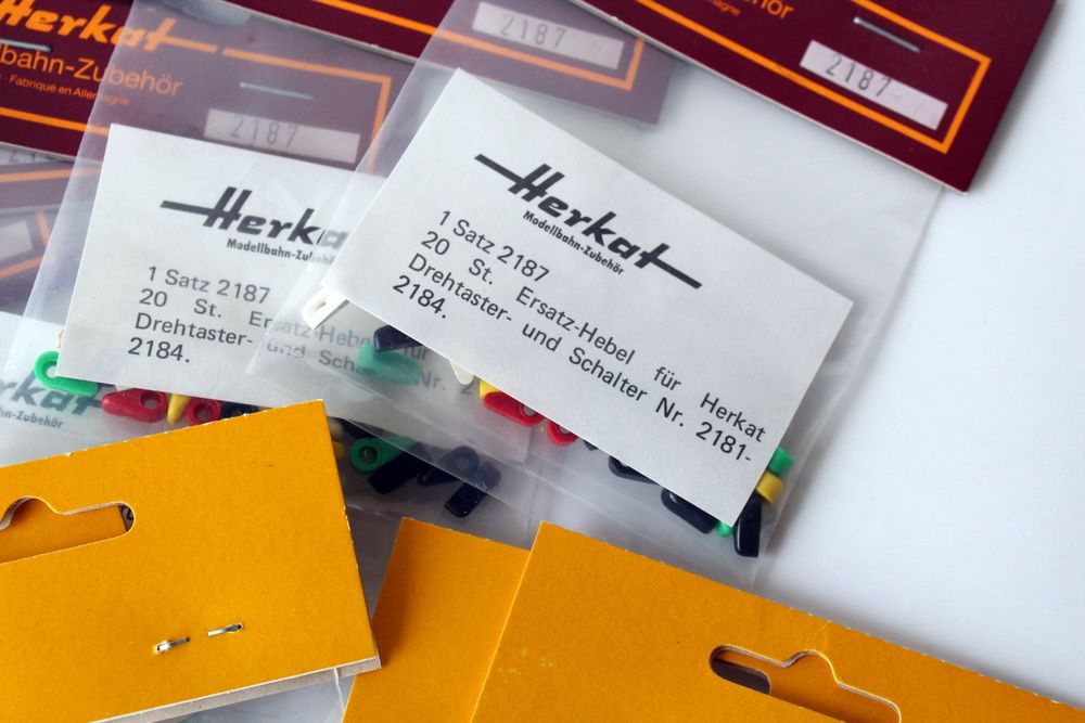 HERKAT - 38 Stück Drehtaster / Schalthebel und Zubehör | Kaufen auf Ricardo