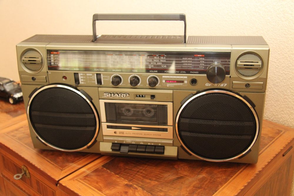 Sharp GF-5757, Ghettoblaster, Stereokassettenrekorder (Gebraucht) in ...