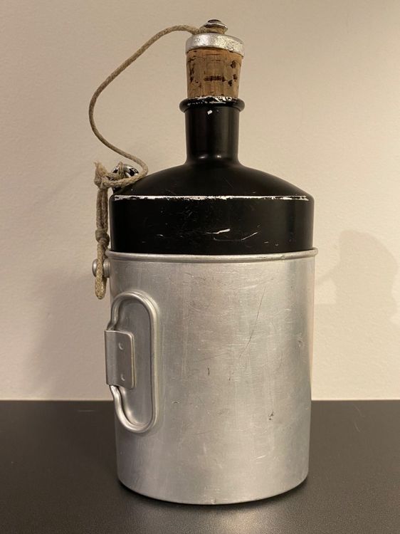 Feldflasche Schweizer Armee (Gebraucht) in Oberägeri für CHF 9 – mit ...