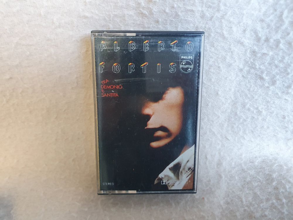 Musicassetta Alberto Fortis "Tra demonio e santità" (Gebraucht) in Melano für CHF 3 – mit ...