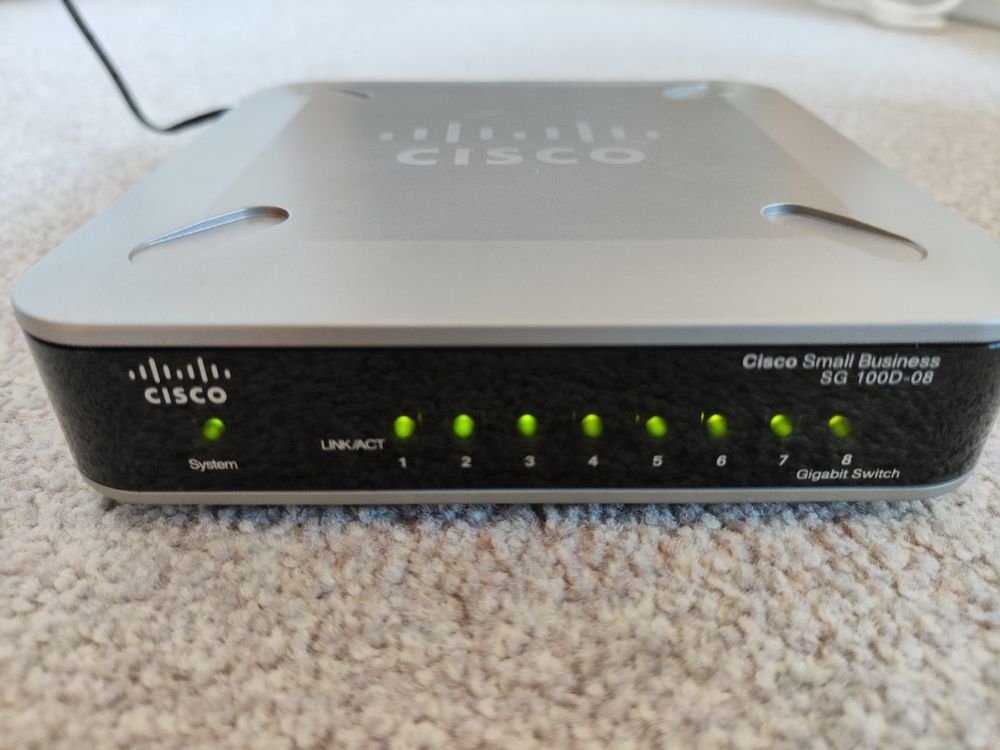 Cisco 8-Port Switch SG 100D-08 (Gebraucht) in Neftenbach für CHF 30 ...