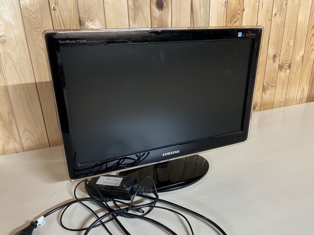 22Zol Bilschirm ab 1.- : Samsung SyncMaster P2230 Monitor (Gebraucht ...