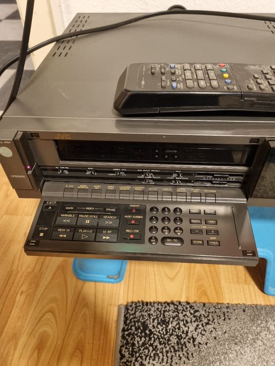 JVC HR-S5500E S-VHS Video Recoder (D'occasion) à pour CHF 120 – retrait ...