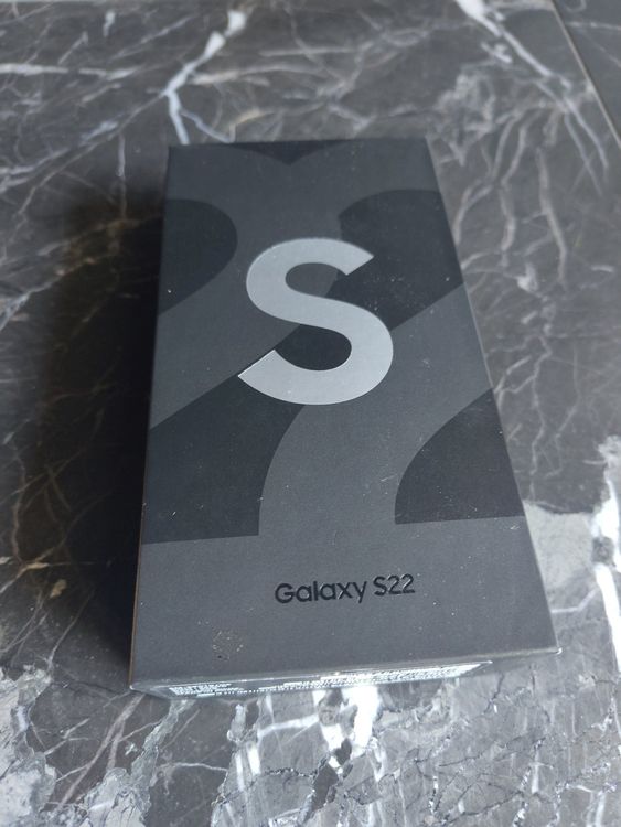 Samsung Galaxy S22 256 GB, Phantom White, 6.10" Dual SIM 5G (Gebraucht) in Laax GR für CHF 431 ...