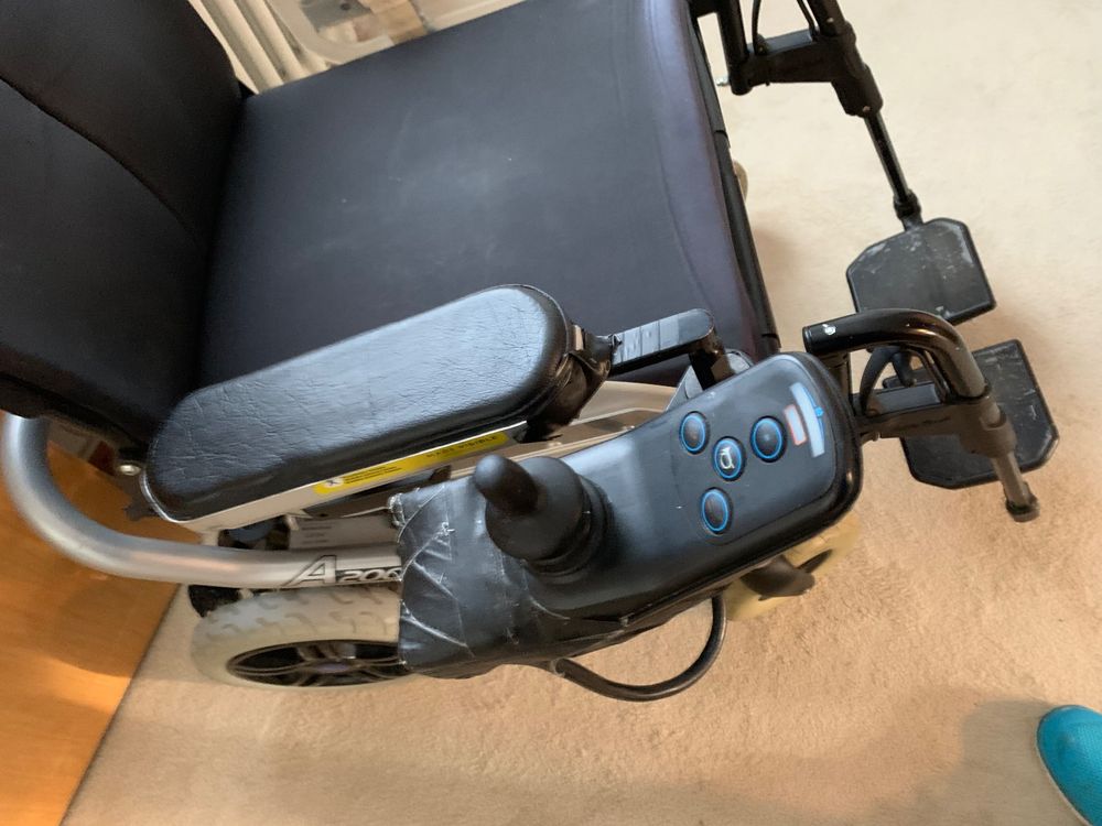 Elektrischer Rollstuhl Otto Bock A200 | Kaufen auf Ricardo