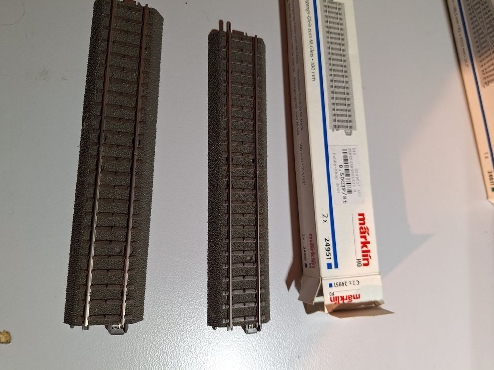 1 x 2 Märklin Übergangs-Gleis zum M-Gleis HO (Neu und originalverpackt ...