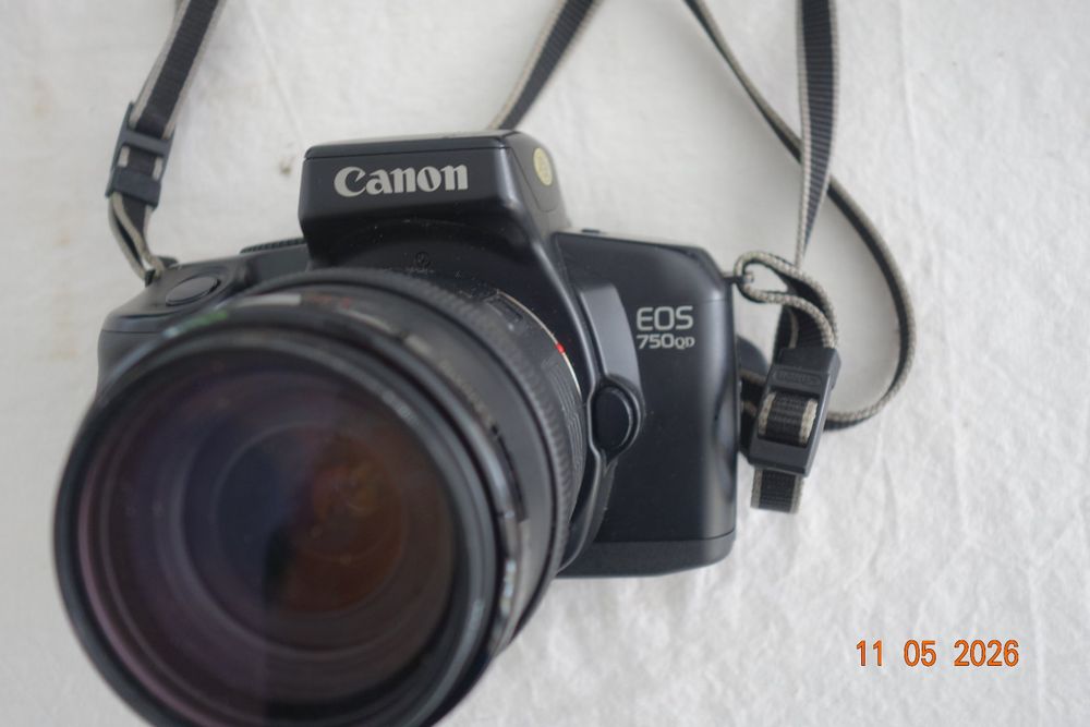 CANON - MATERIEL PHOTO - EOS 750QD - EOS 1000F (Gebraucht) in GIEZ für ...