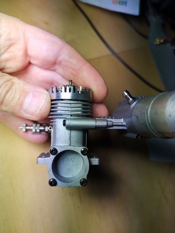 OS Max 15 FP 2.5 ccm Modellmotor (Gebraucht) in Elfingen für CHF 35 – mit Lieferung auf Ricardo ...