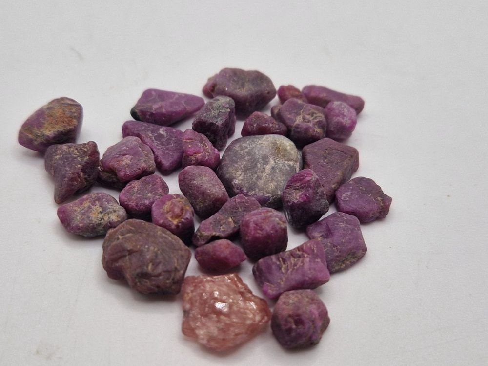 Rubin roh Lot total 99.7ct. | Kaufen auf Ricardo