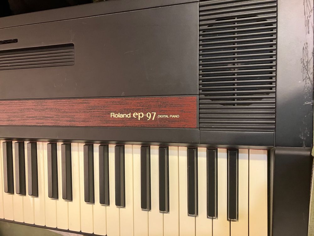 Roland Keyboard EP97 Elektro Piano (Gebraucht) in Münchenstein für CHF ...