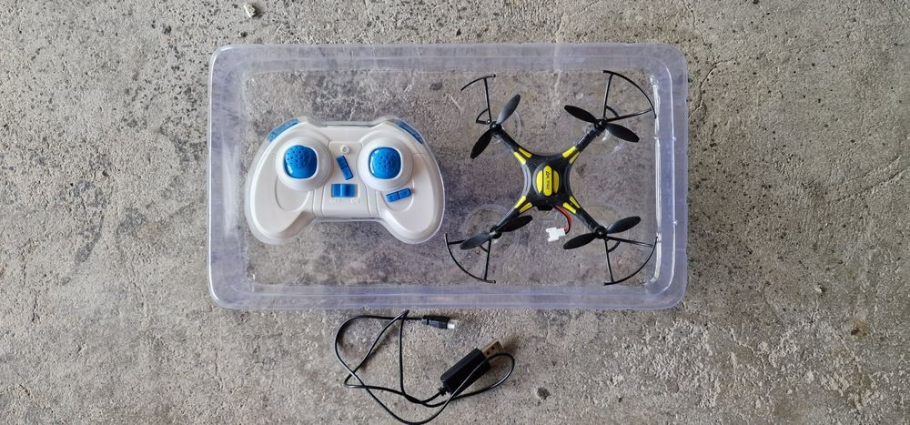 MI2 Mini Quad Drohne (Defekt) in Rubigen für CHF 1 – mit Lieferung auf ...