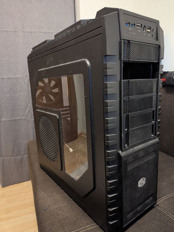 Cooler Master Design LED PC Gehäuse schwarz gross (Gebraucht) in ...